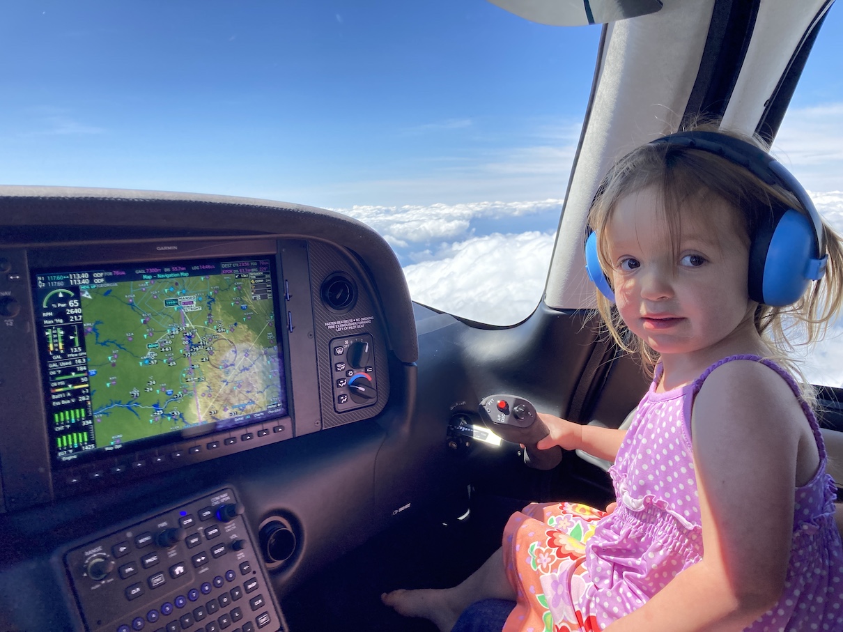 Ms. Nina is Back in the SR22 - Flying Nina